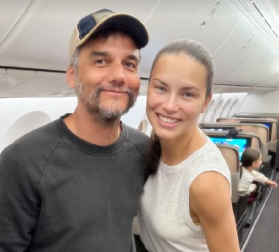 Adriana Lima cita Bahia ao parabenizar Wagner Moura por vencer o Globo ...