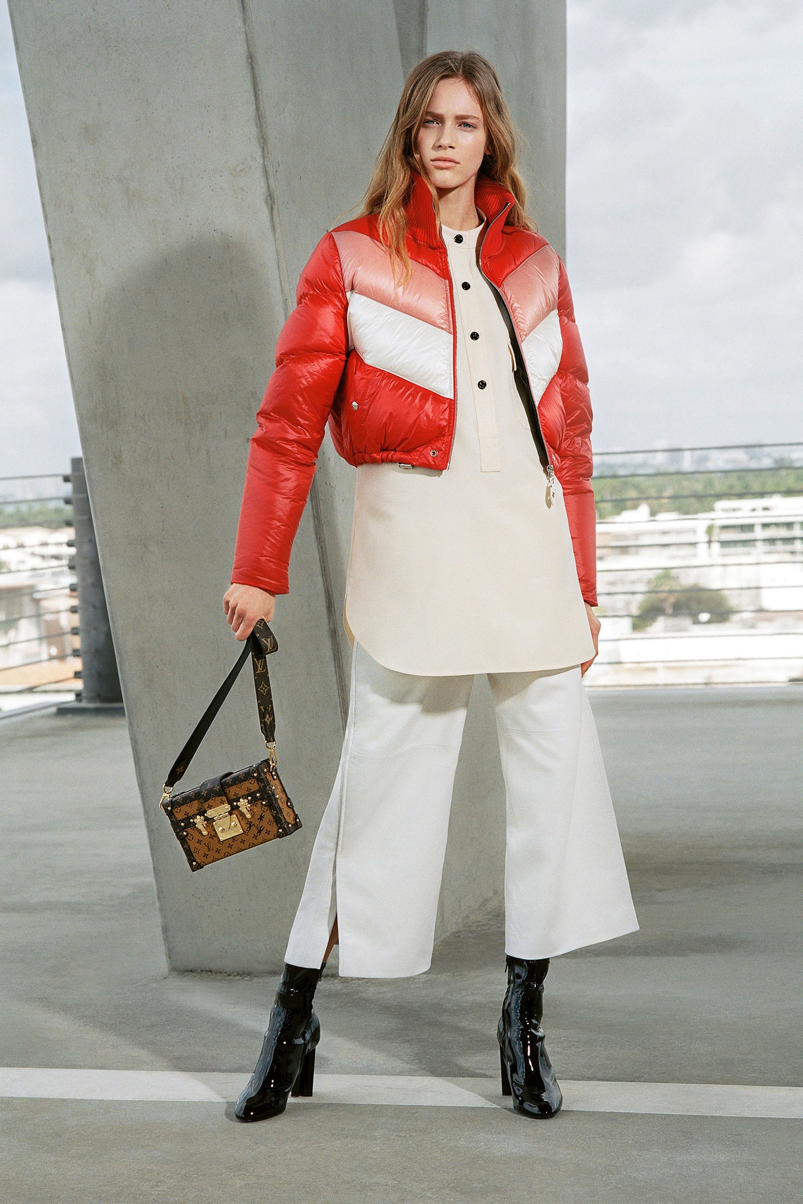 Pre-fall 2017 da Louis Vuitton tem peças-desejo da cabeça aos pés