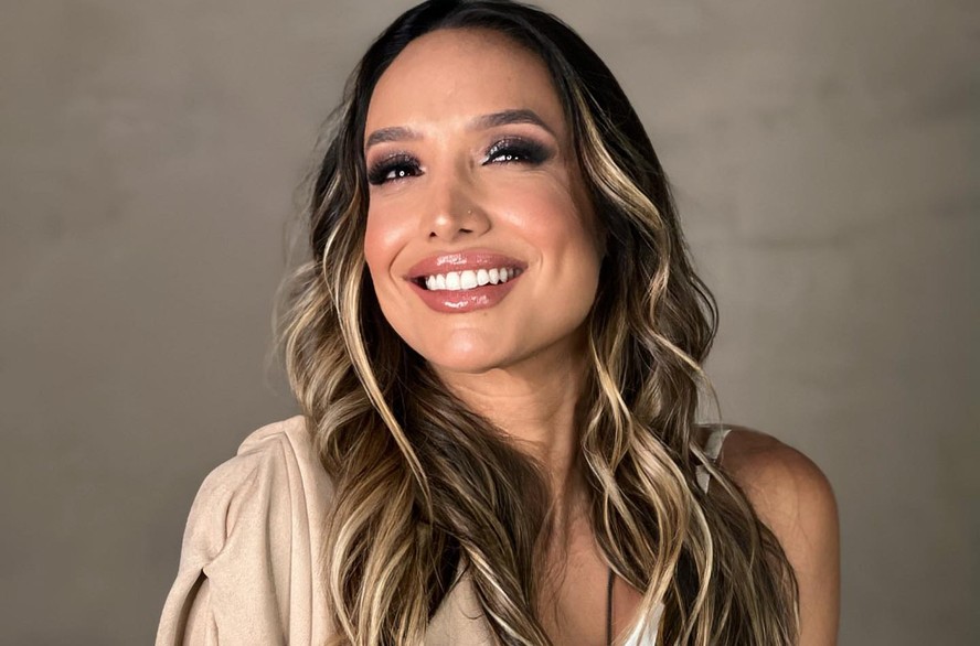 Maria Maya esbanja beleza ao renovar o visual