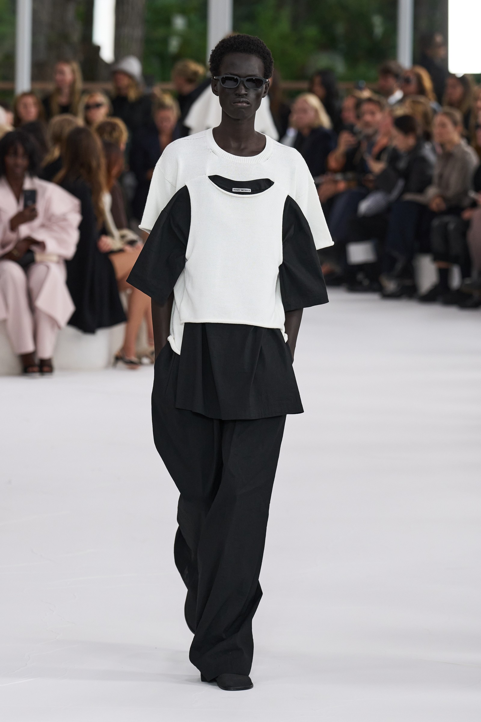 Issey Miyake | Paris | Verão 2025