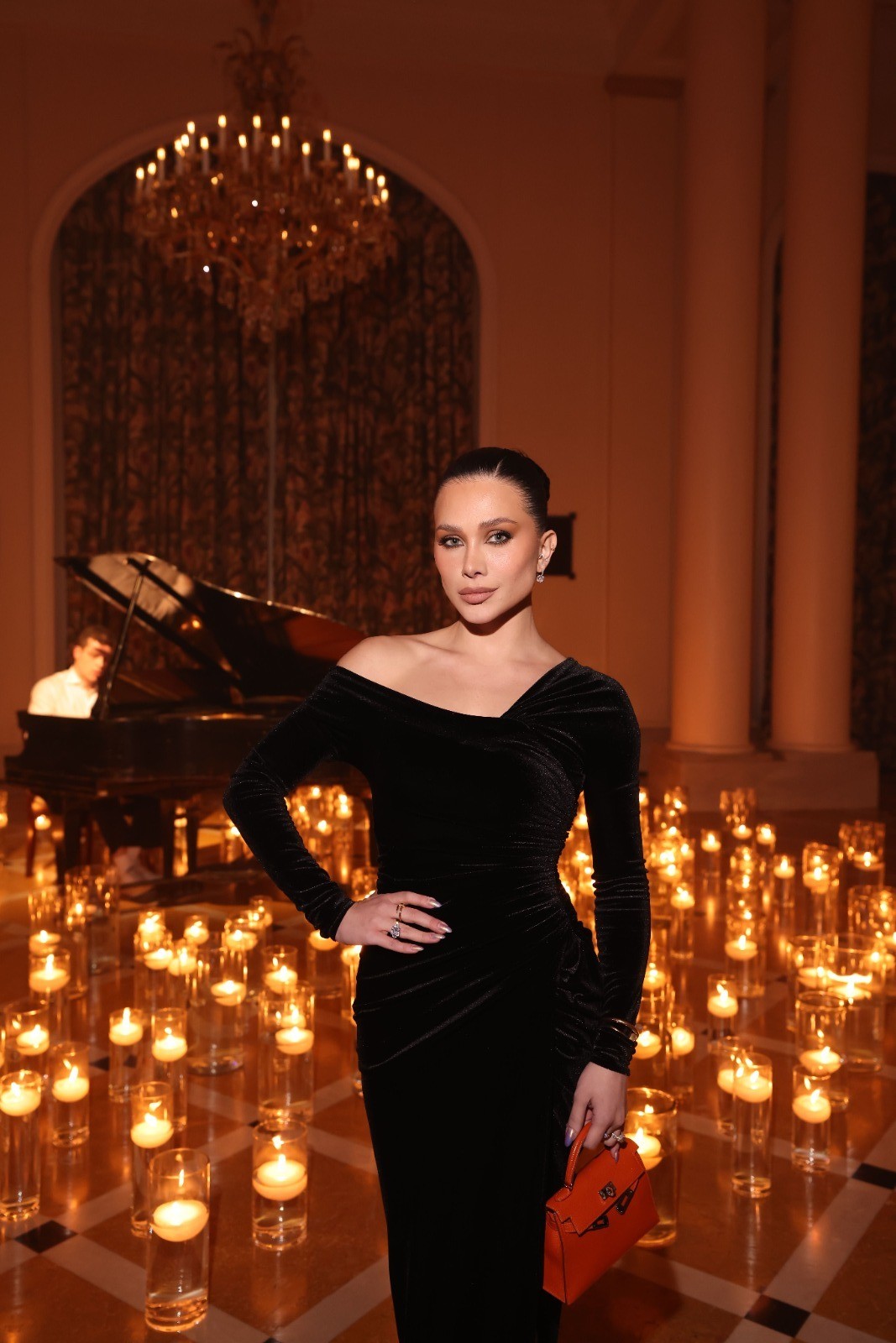 Estilista Paula Aziz se casa com festa no icônico Copacabana Palace, no ...