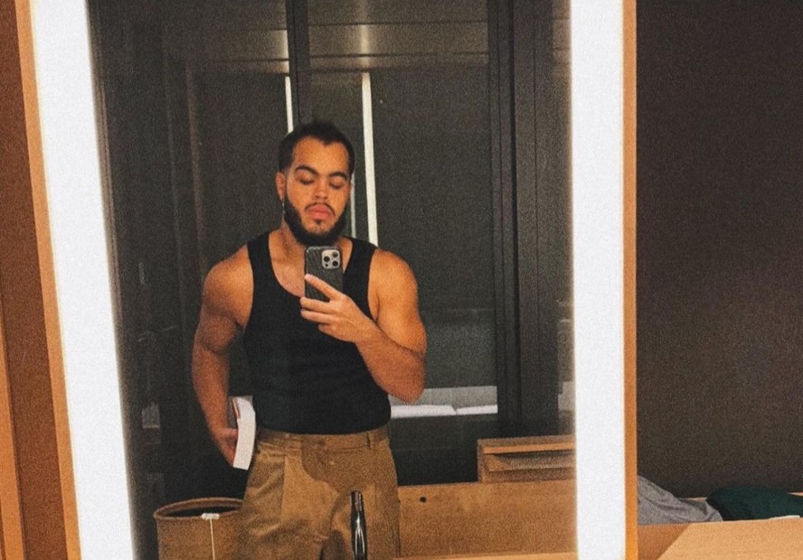 Francisco Gil abre álbum de viagem ao Japão