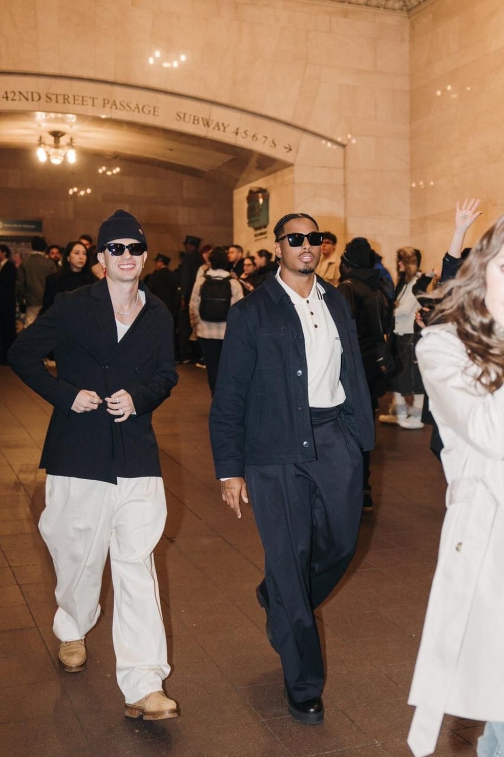 Paulo André e Leo Picon prestigiam desfile na semana de moda de Nova York