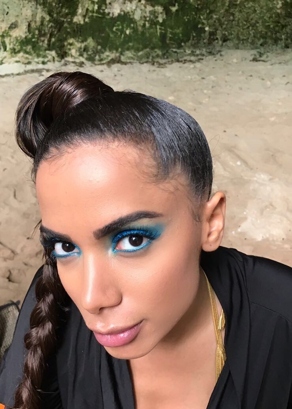 Desvendamos o figurino de Anitta no clipe de 'Is That For Me', gravado ...