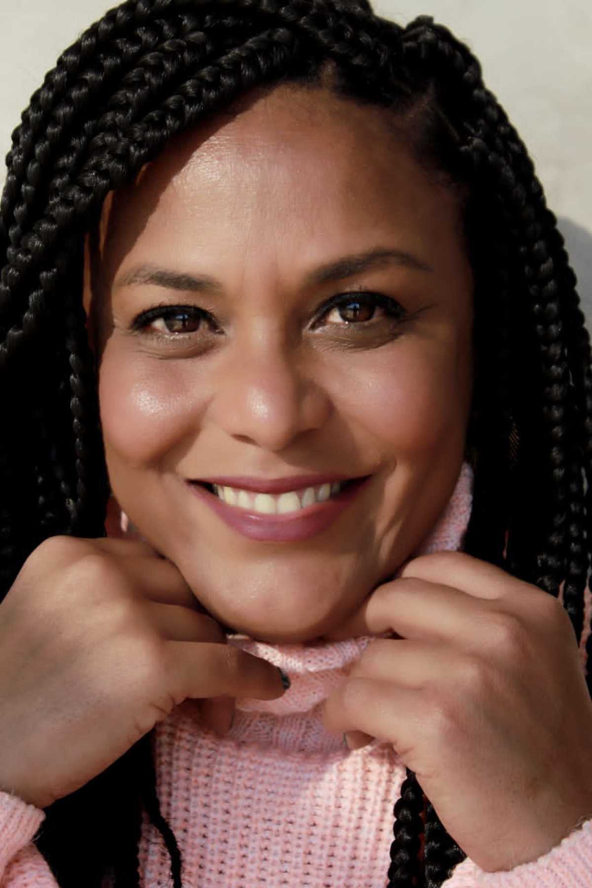 Conheça Renata DiCarmo, a primeira autora-roteirista negra da TV Globo