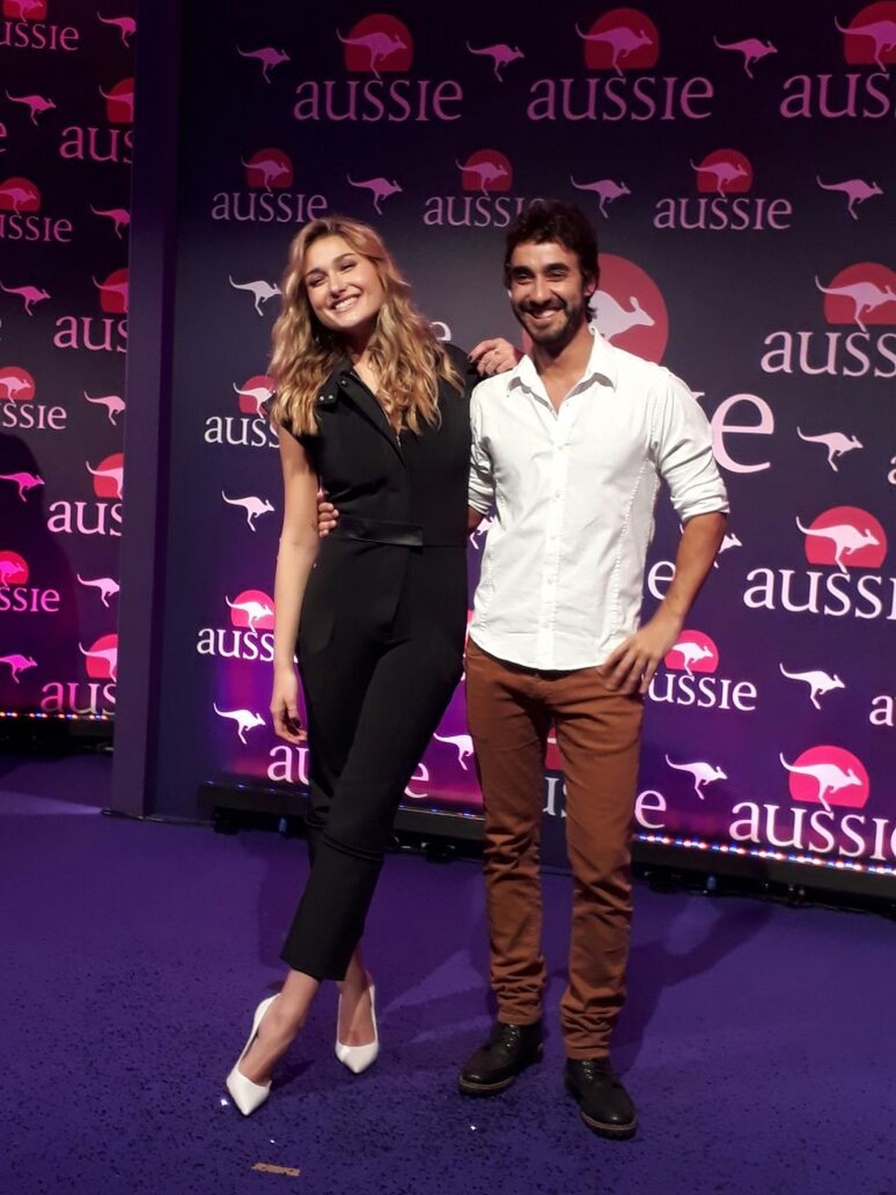 Sasha Meneghel causa furor em lançamento de beleza em SP