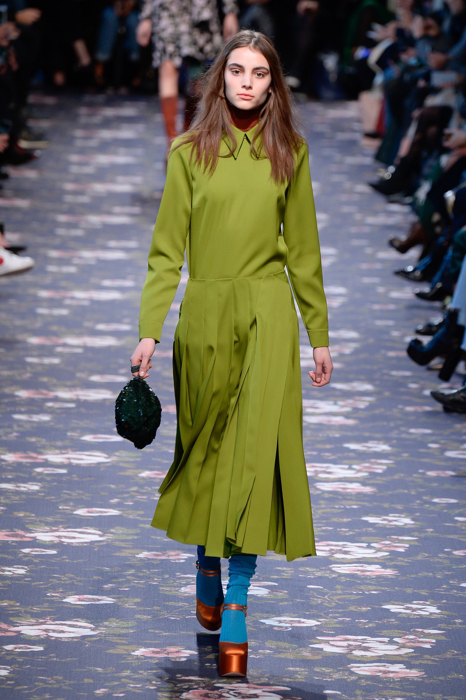 Rochas aposta que o grunge continua em alta