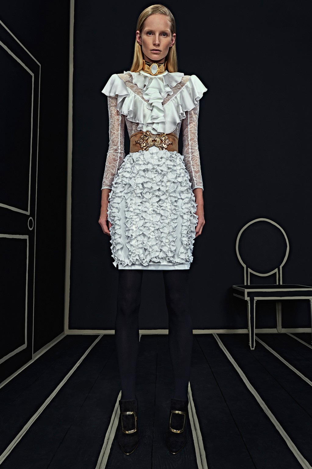 Balmain apresenta pre-fall 2016 inspirado nas belezas de Paris