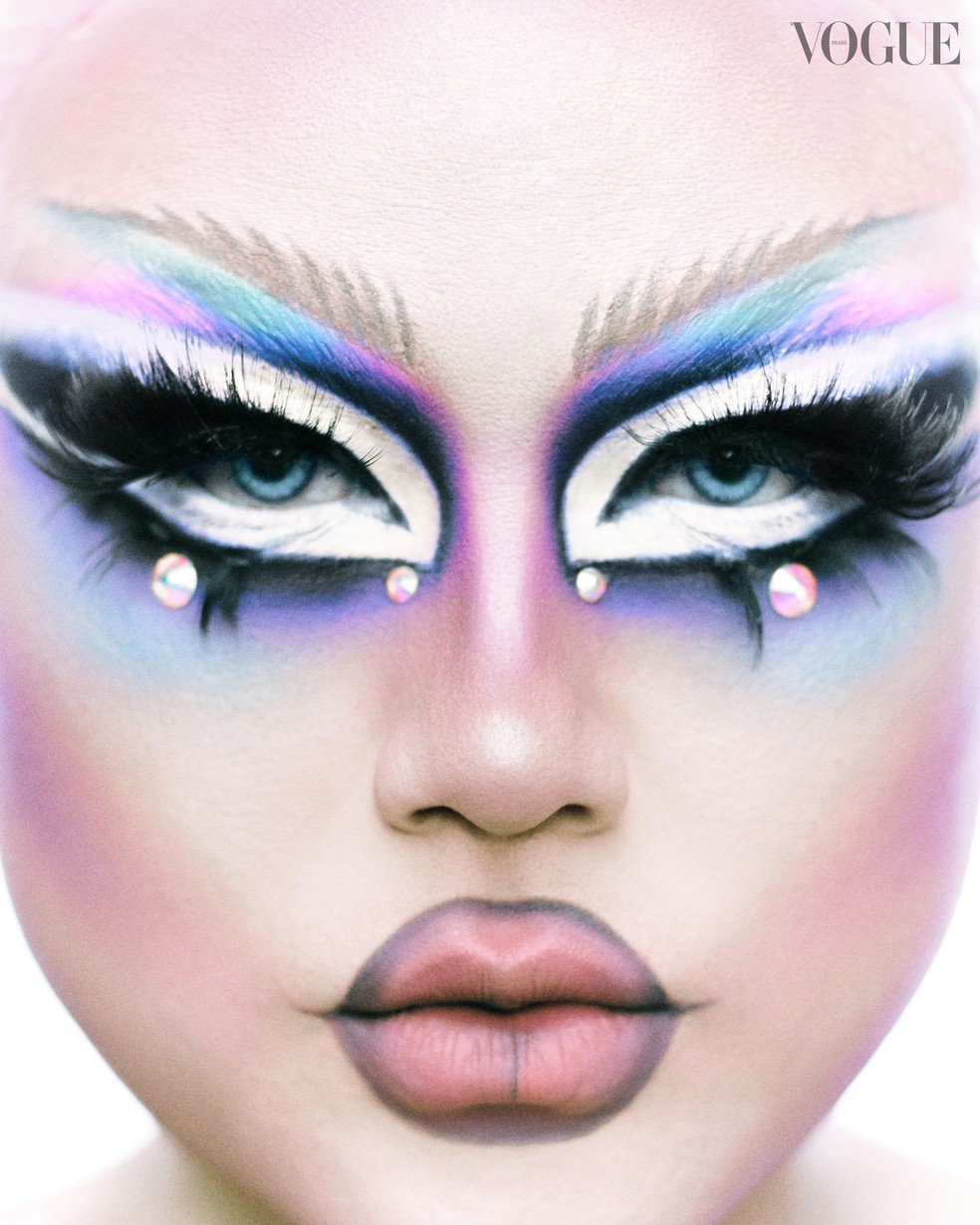 Em homenagem à arte drag queen, oito personalidades posam para Vogue e ...