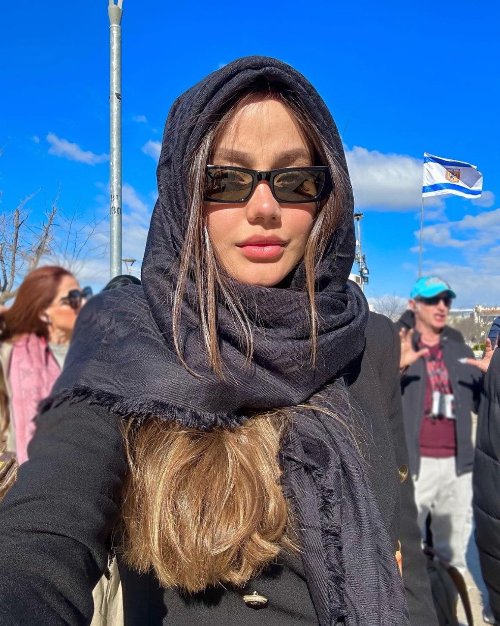 Biah Rodrigues abre álbum de viagem a Israel