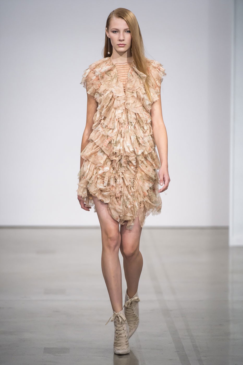 Zimmermann atualiza o boho com alfaiataria