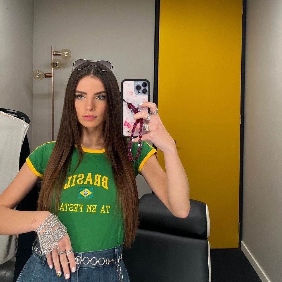 Giulia Be entra em clima de Copa do Mundo: 'O Brasil está em festa'