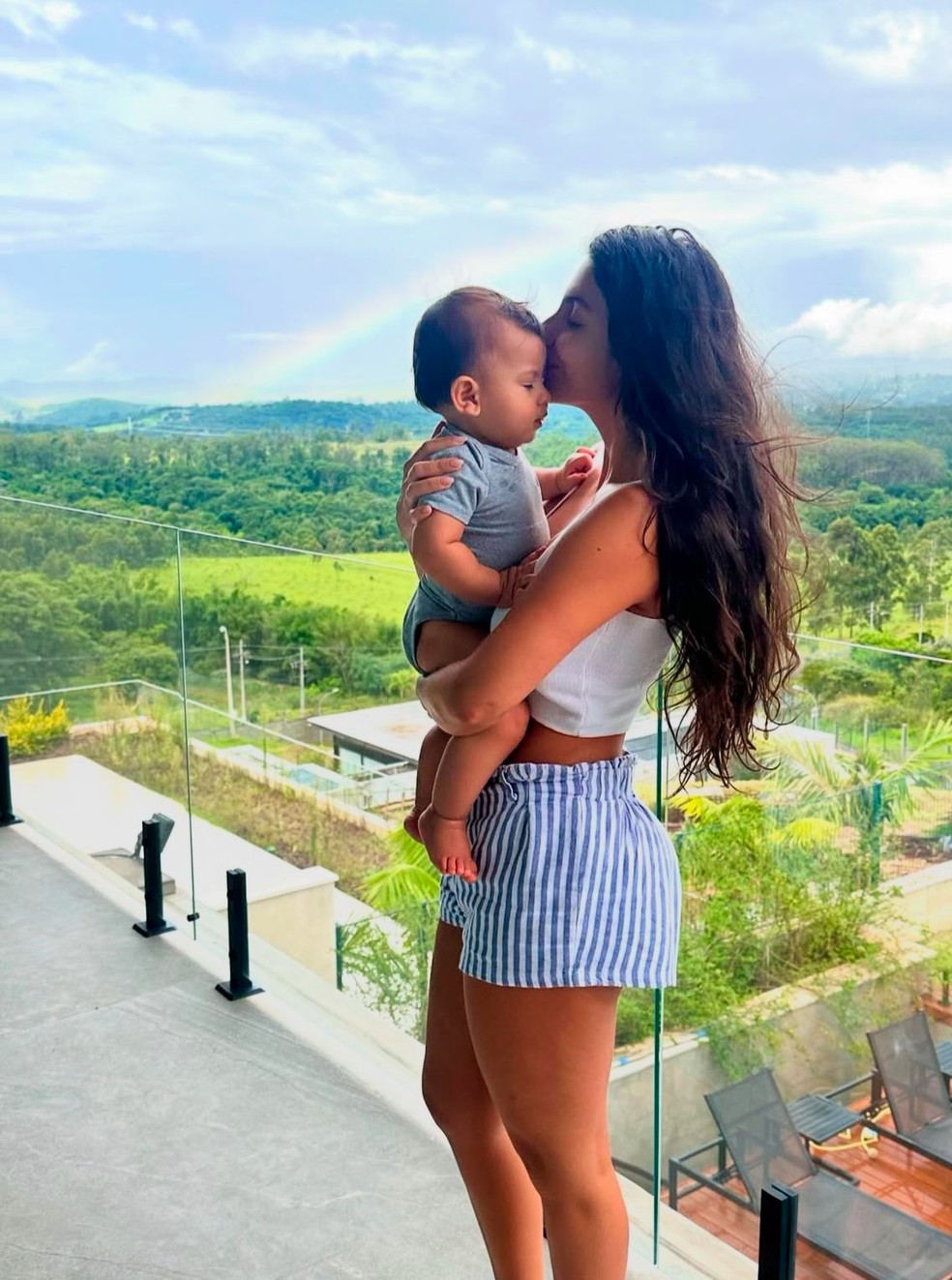 Jheny Santucci se derrete pelo filho, Gabriel