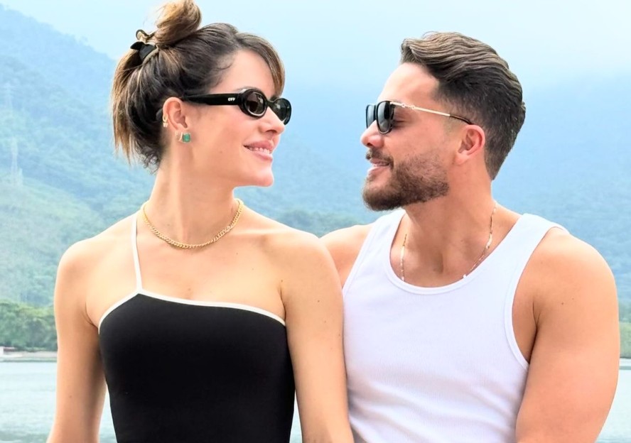 Thyane Dantas se declara a Wesley Safadão em barco luxuoso
