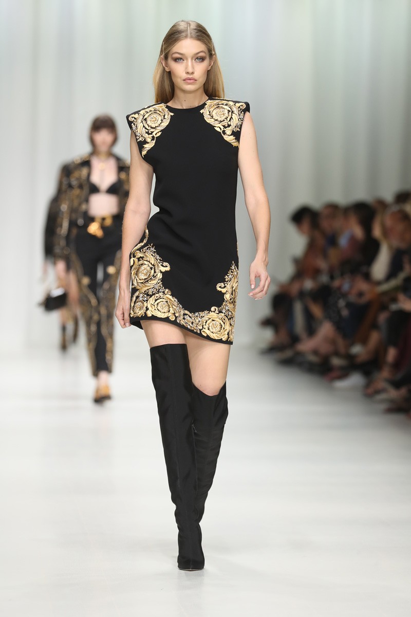 Tribute Collection: edição Limitada de camisetas Versace chega ao Brasil