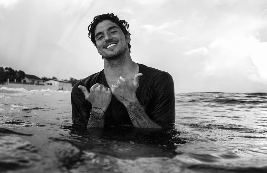Gabriel Medina agradece mensagens de aniversário: 'Amo vocês'