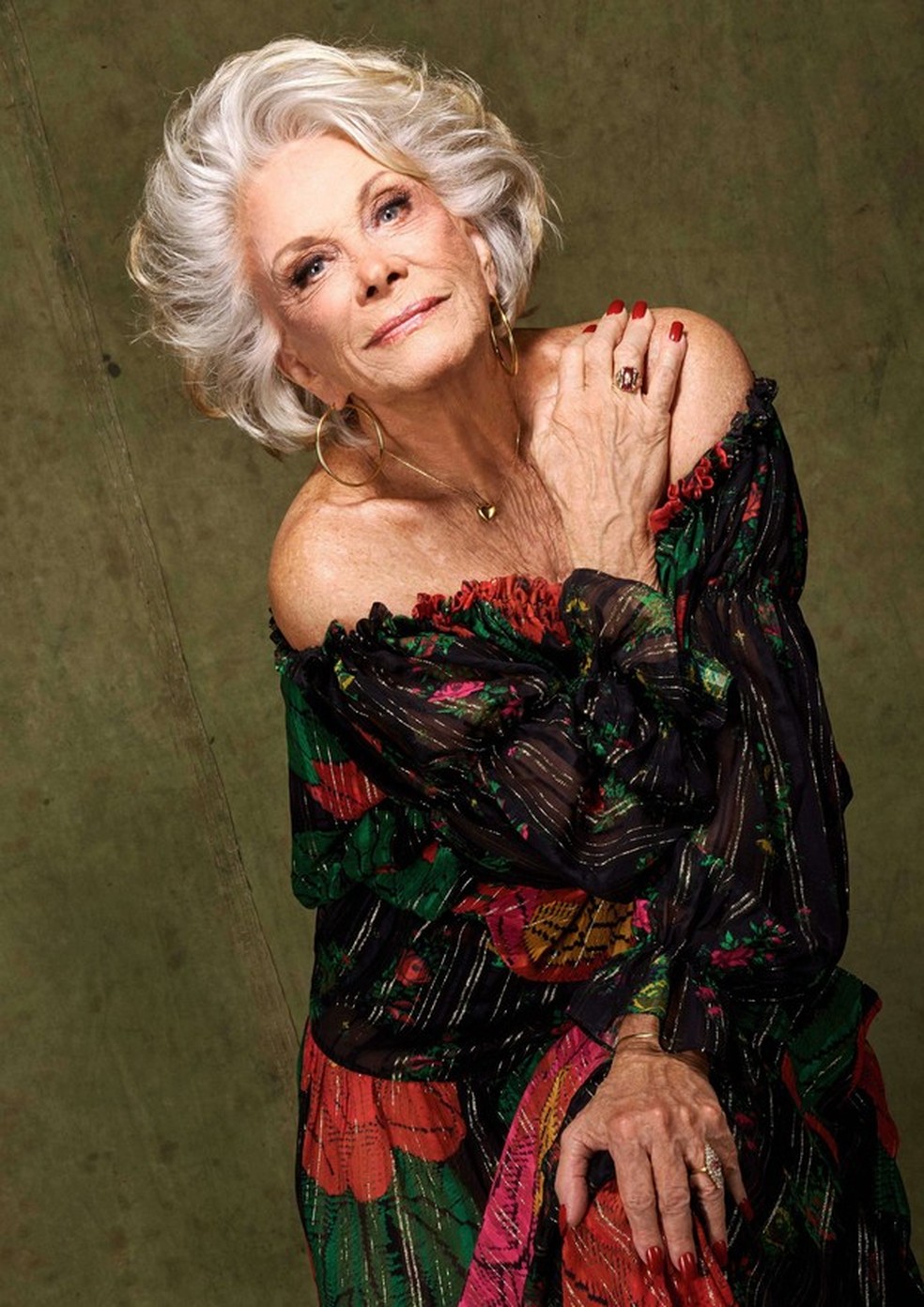 Aos 86, Ilka Soares posa para The Paradise