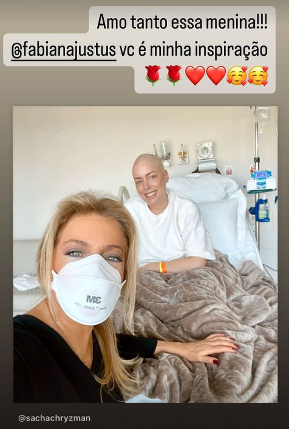 Fabiana Justus recebe visita da mãe, Sacha Chryzman, no hospital ...