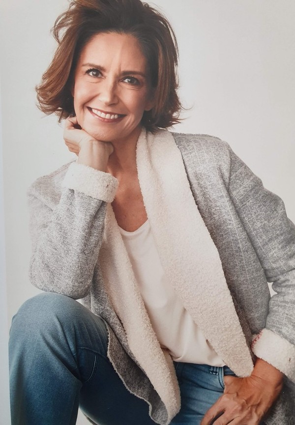 'Emagreci 40 quilos, desfiz um casamento e virei modelo aos 60 anos'