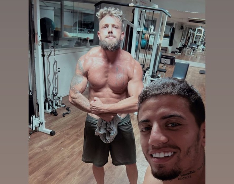 Rafael Cardoso exibe resultados de treinos intensos