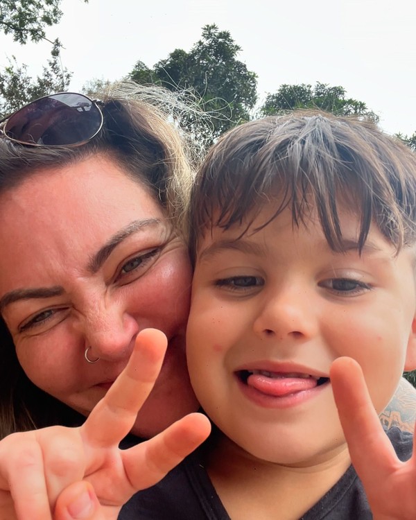 Laura Keller encanta ao mostrar detalhes de passeio em parque rural com ...
