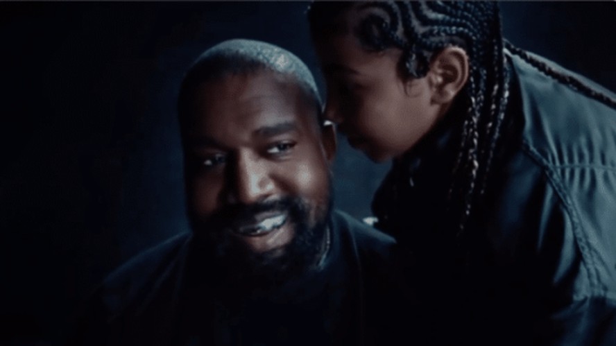 North West estreia como rapper no novo clipe do pai, Ye