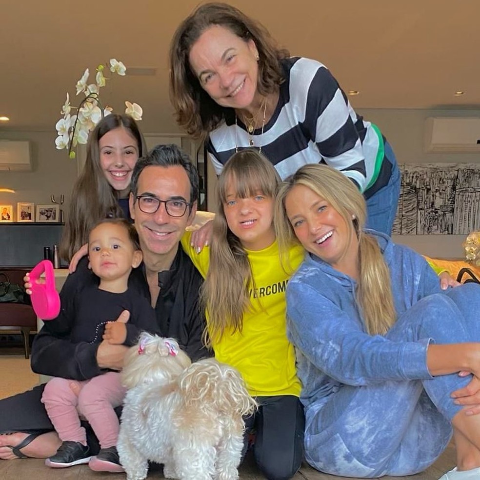 César Tralli se pronuncia pela primeira vez sobre a morte da mãe