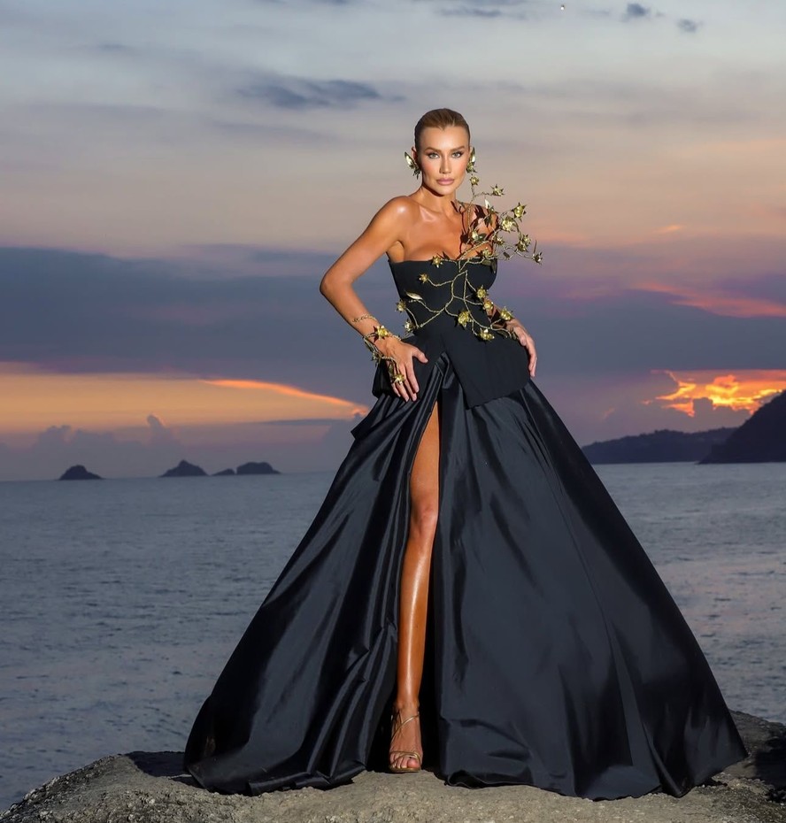 Baile da Vogue 2025: Ana Paula Siebert se inspira em Elsa Schiaparelli