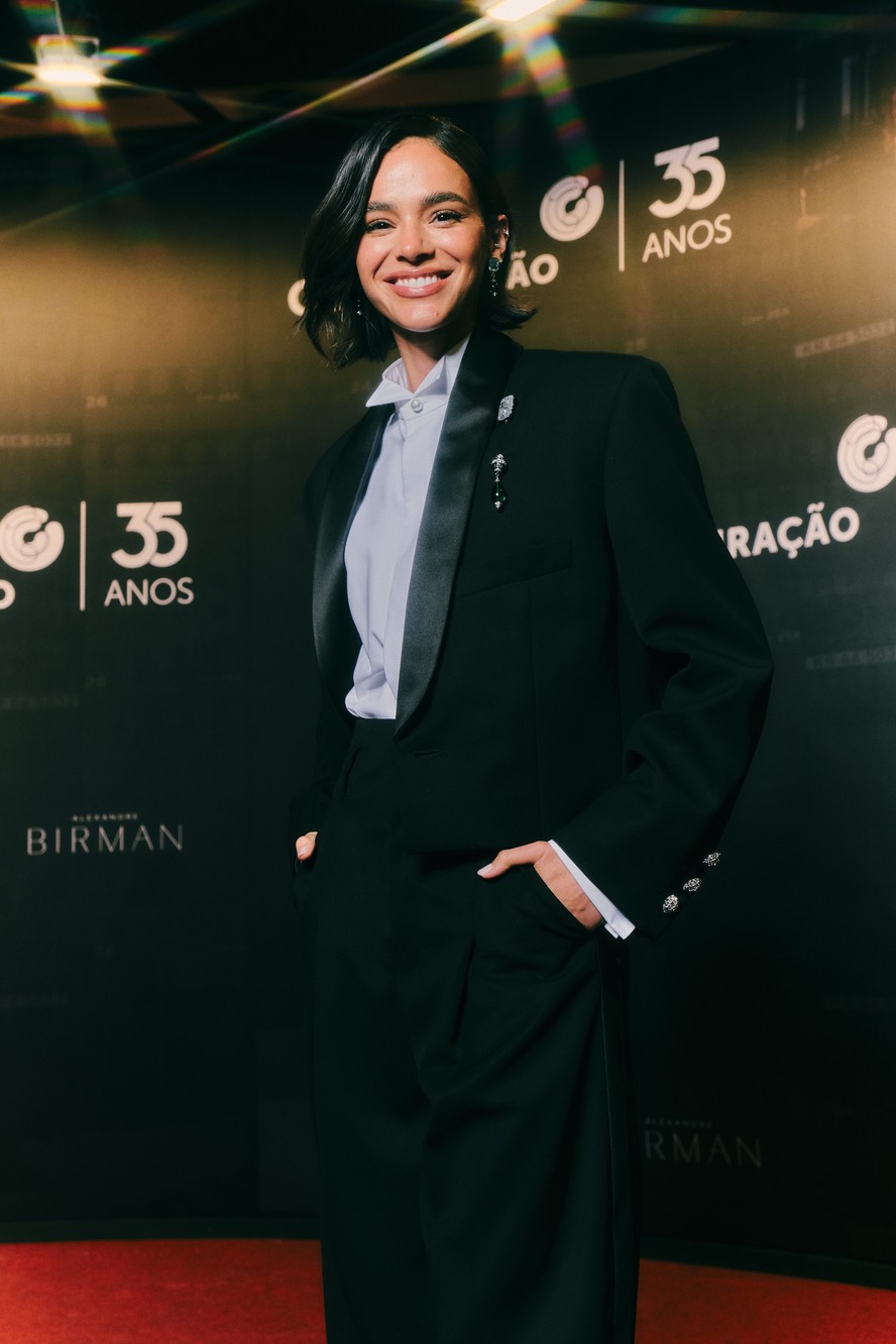 Festa da Conspiração reúne Bruna Marquezine, Regina Casé e estrelas do ...