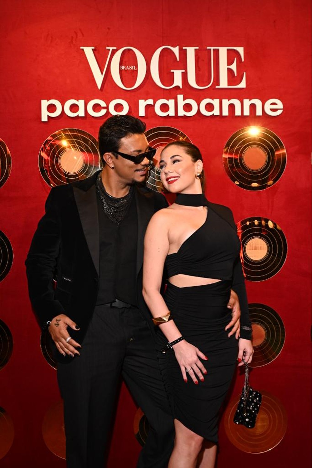 Xamã faz primeira aparição pública com a namorada Ana Julya Miranda