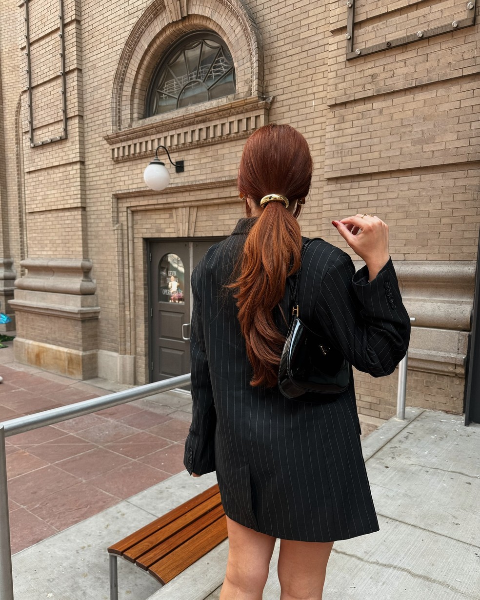 Pony cuff: o elástico de cabelo de metal é o novo acessório tendência ...