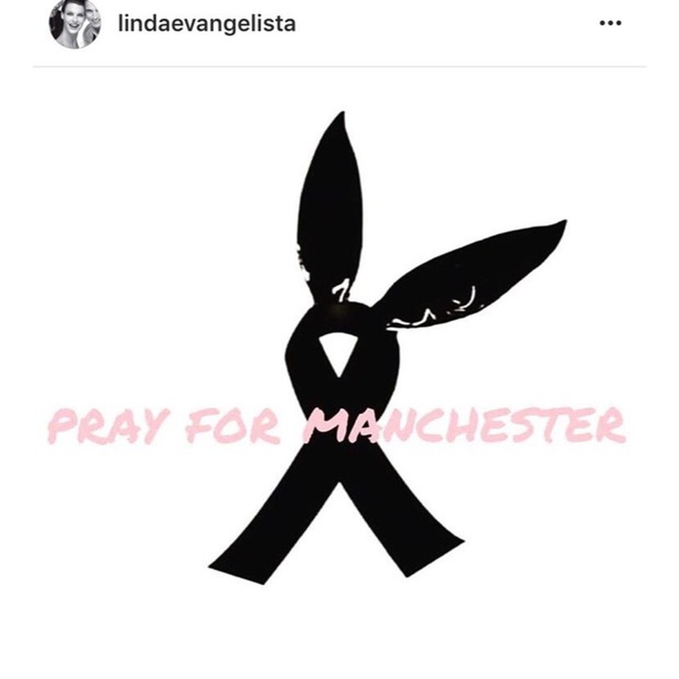 Fashionistas homenageiam vítimas de ataque em Manchester