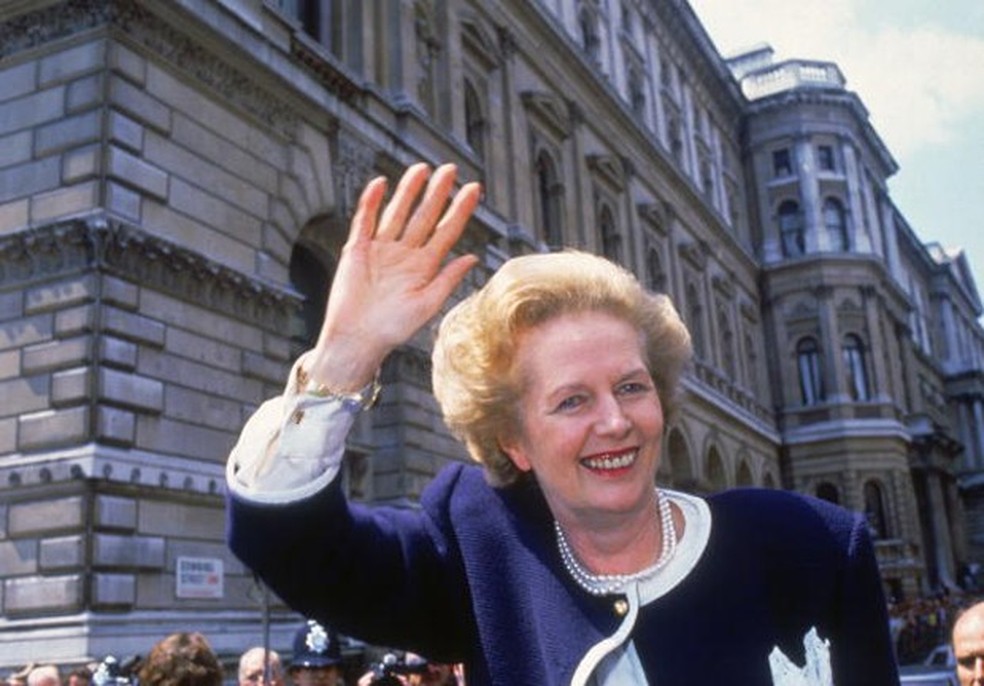 Margaret Thatcher falece aos 87 anos, em Londres