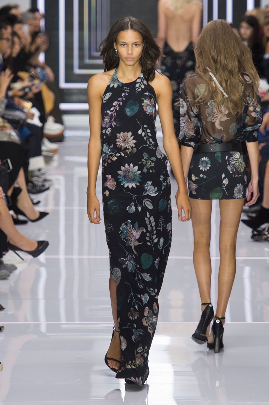 Versus Versace faz seu début em Londres