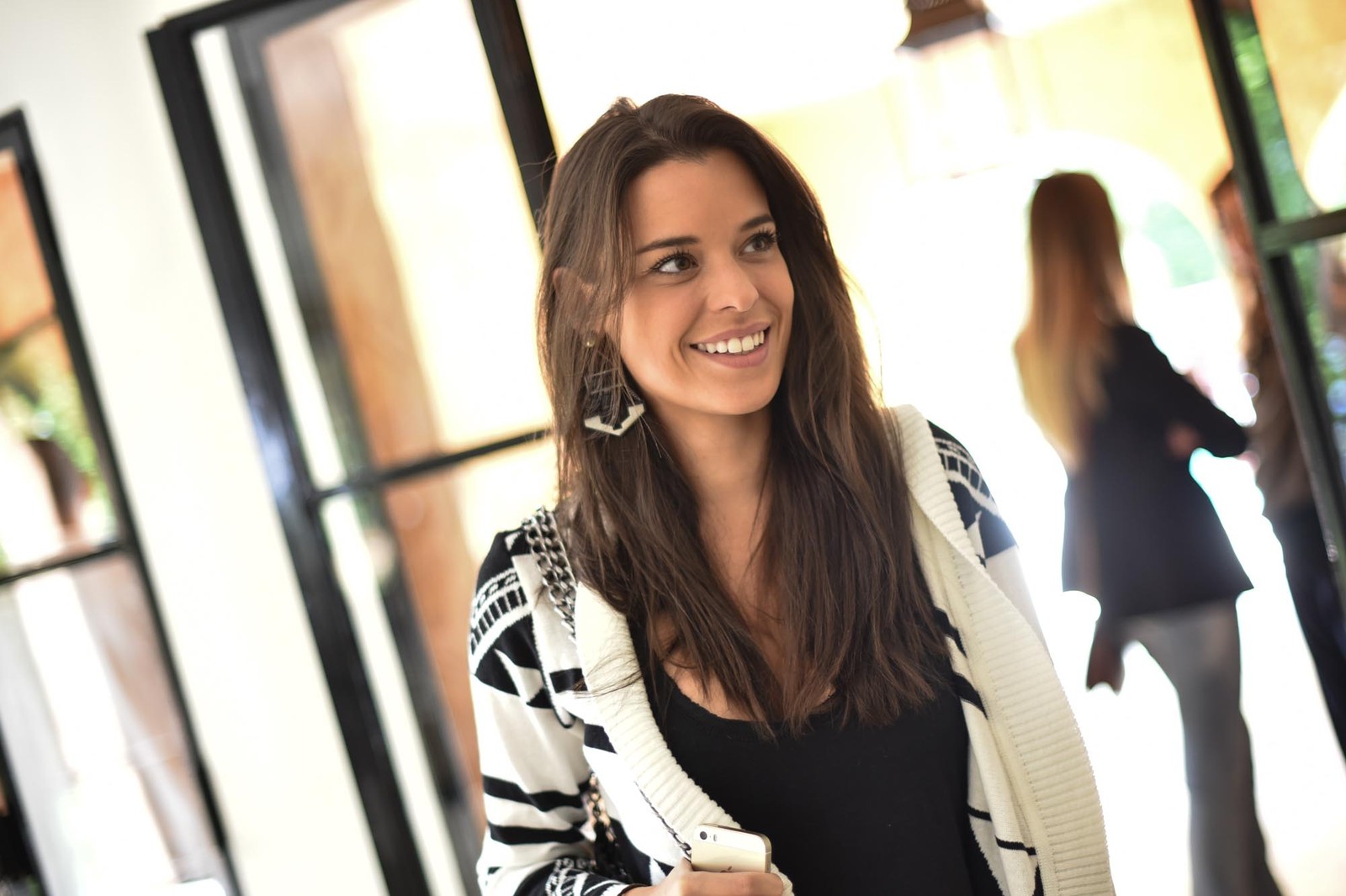 Cintia Dicker apresenta o beachwear da sua grife para convidados em São ...