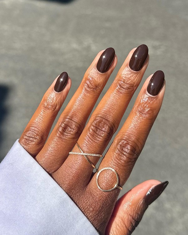 16 ideias de unhas simples e elegantes para qualquer ocasião