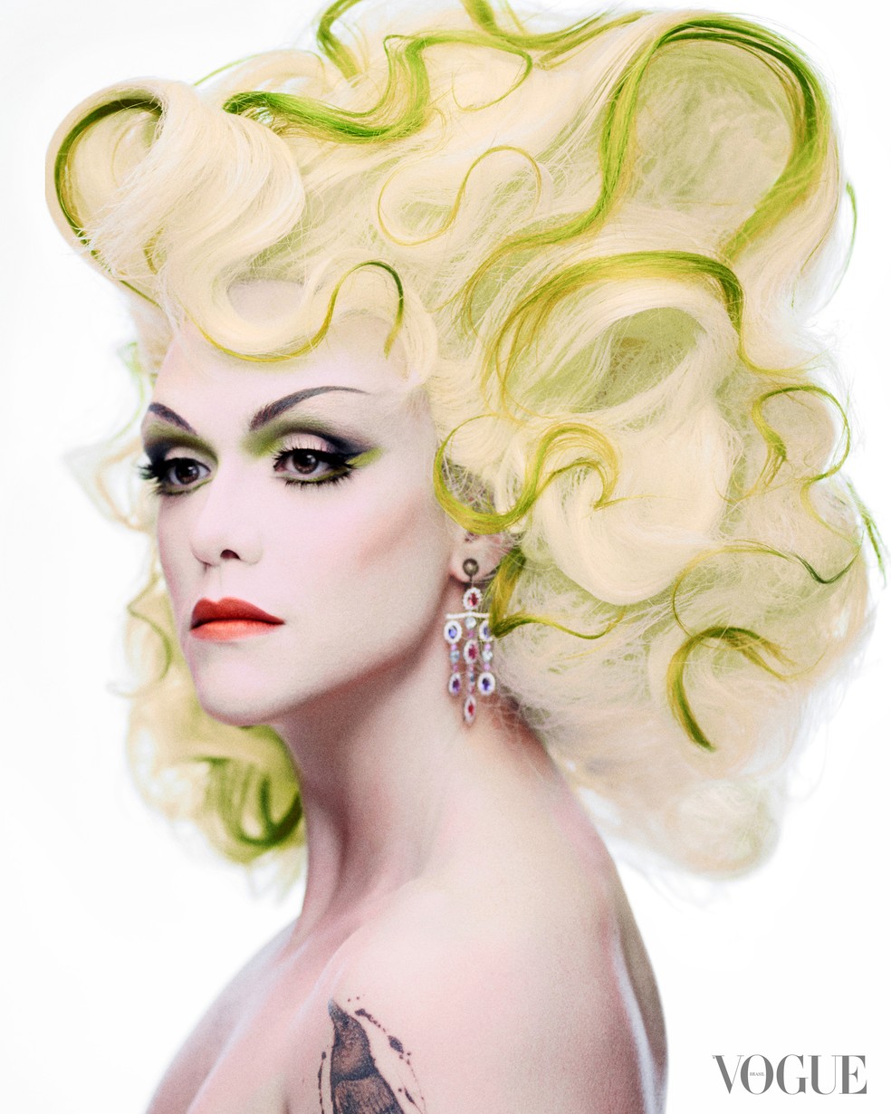 Em homenagem à arte drag queen, oito personalidades posam para Vogue e ...