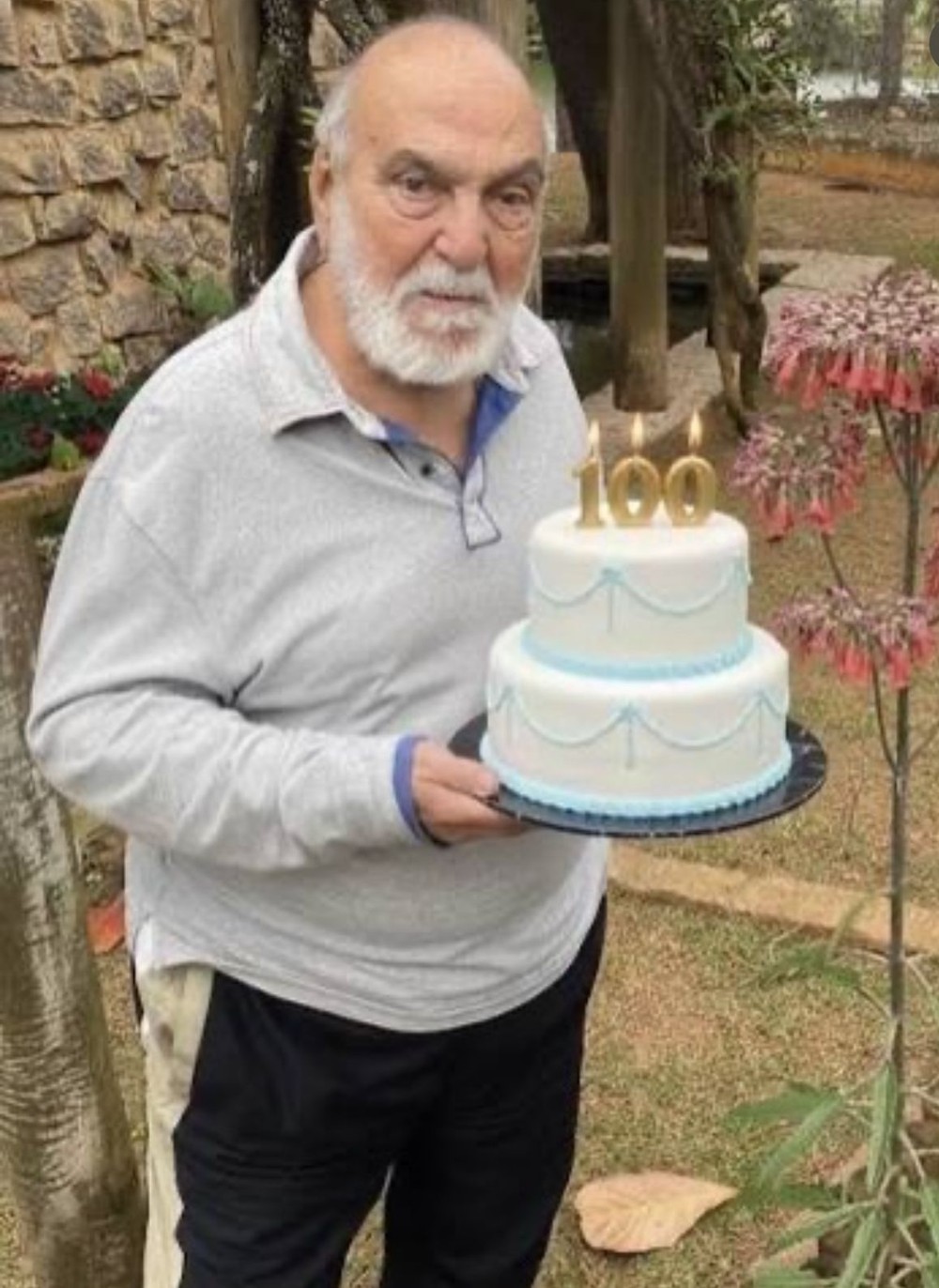 Lima Duarte se pronuncia após ver notícia de que estaria fazendo 100 anos