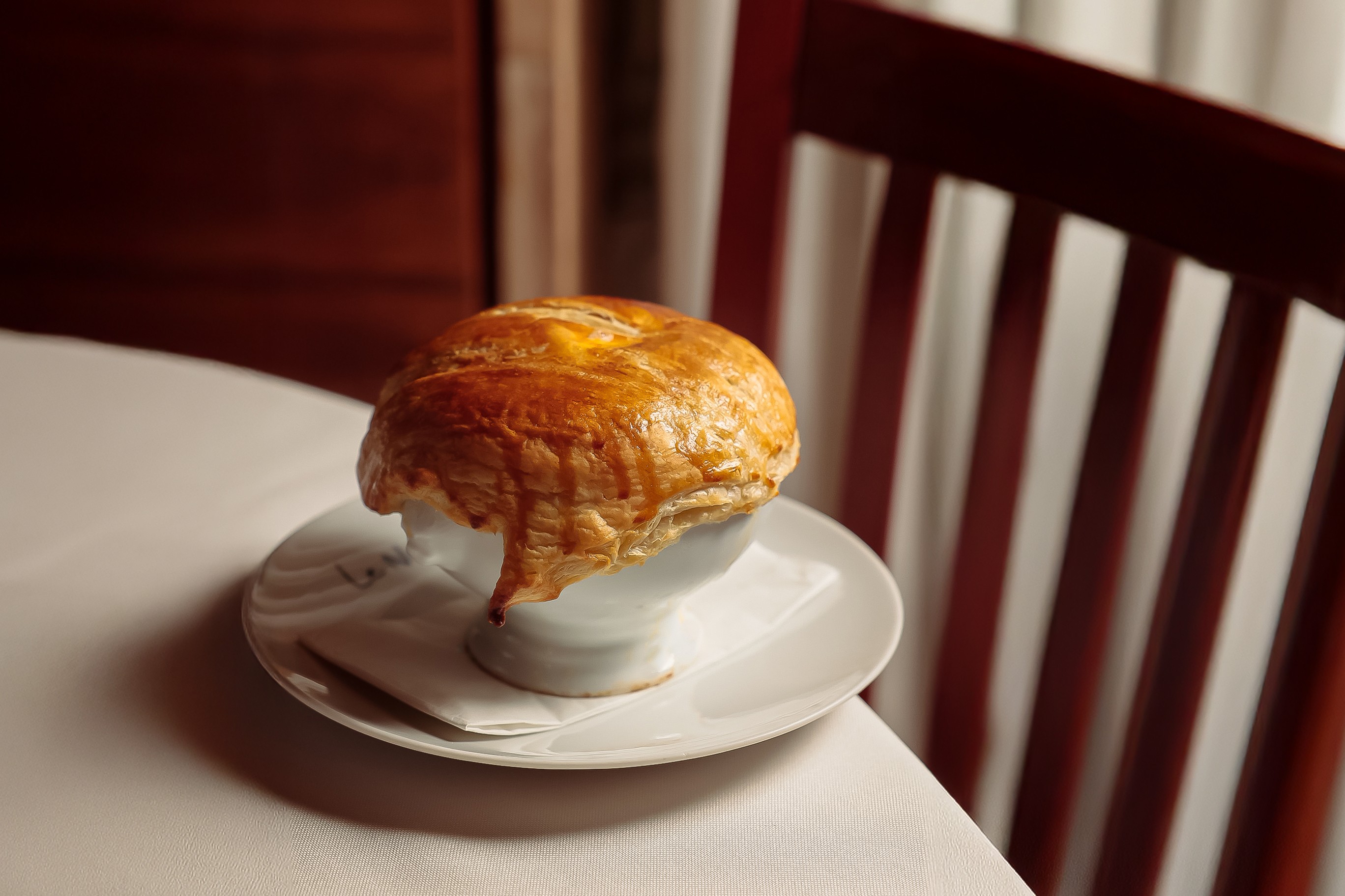 Beef wellington, mil folhas e mais: onde comer massa folhada em São Paulo