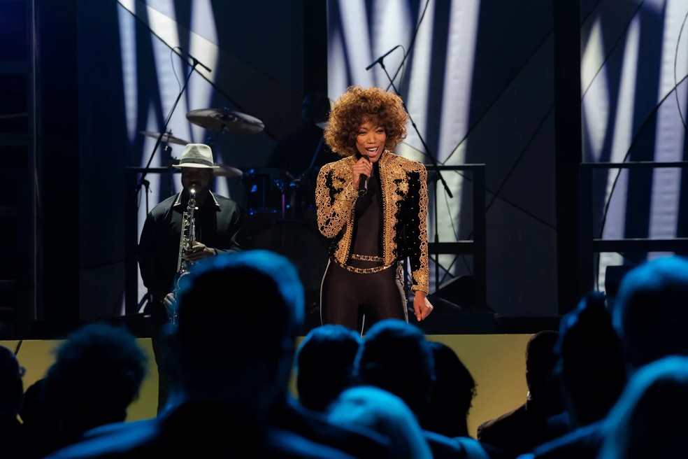 Os 7 principais looks do filme biográfico de Whitney Houston