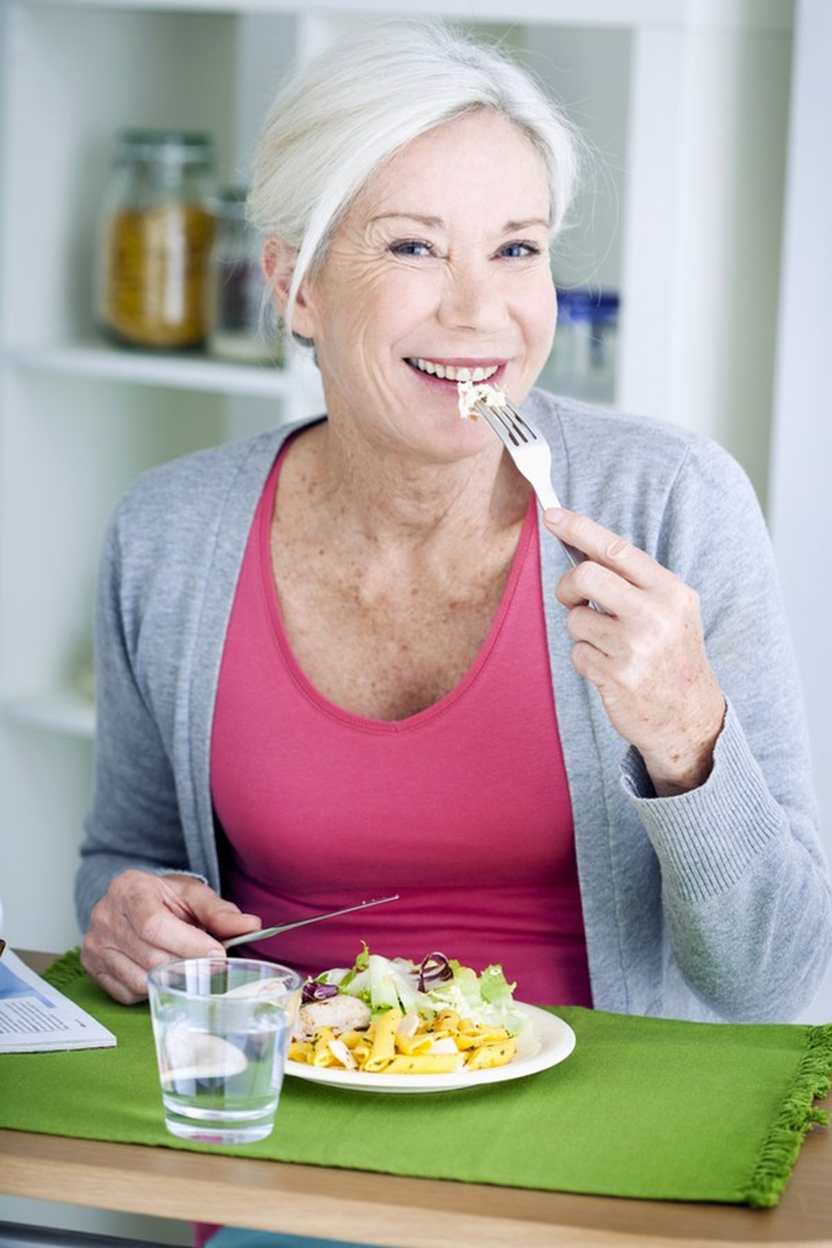 Conheça os alimentos que toda mulher deve comer sempre