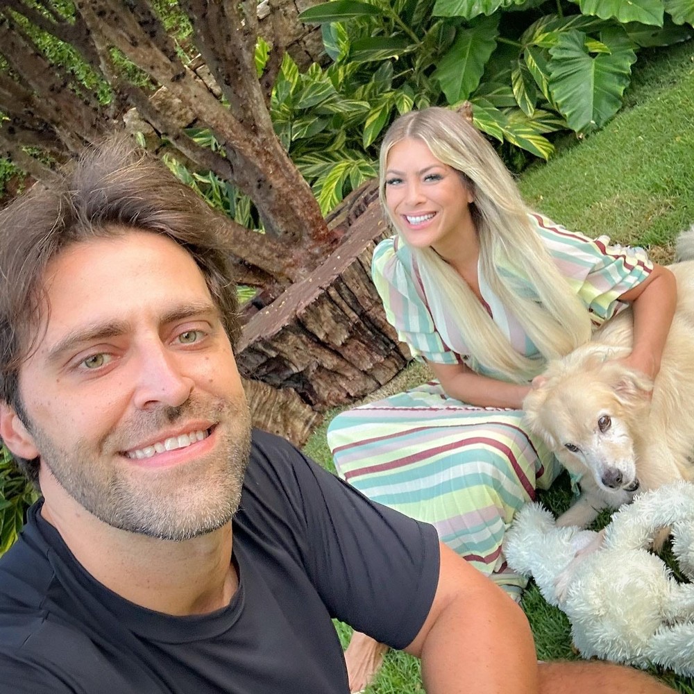 Renata Fan celebra 15 anos ao lado de Átila Abreu