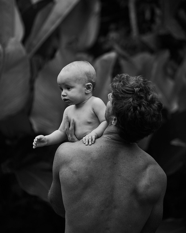 Rodrigo Calazans abre álbum de dia de praia com a família