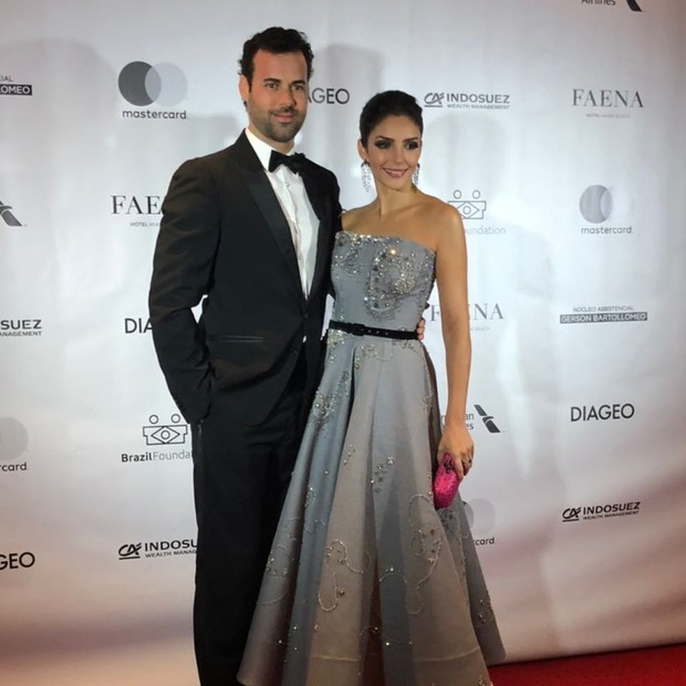 Carol Celico é homenageada em gala da BrazilFoundation | Celebridades ...