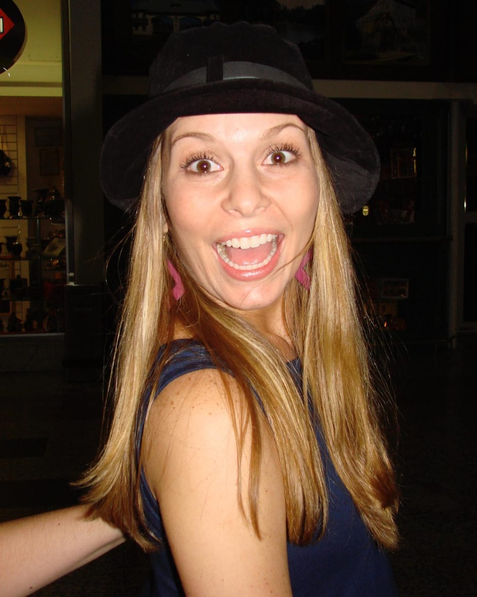 Bárbara Borges resgata cliques inéditos em dia de TBT