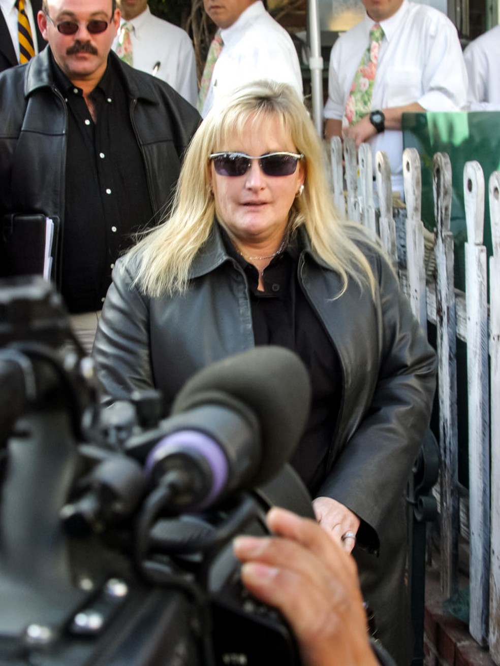 Debbie Rowe: como vive hoje a ex-mulher de Michael Jackson mais de duas ...