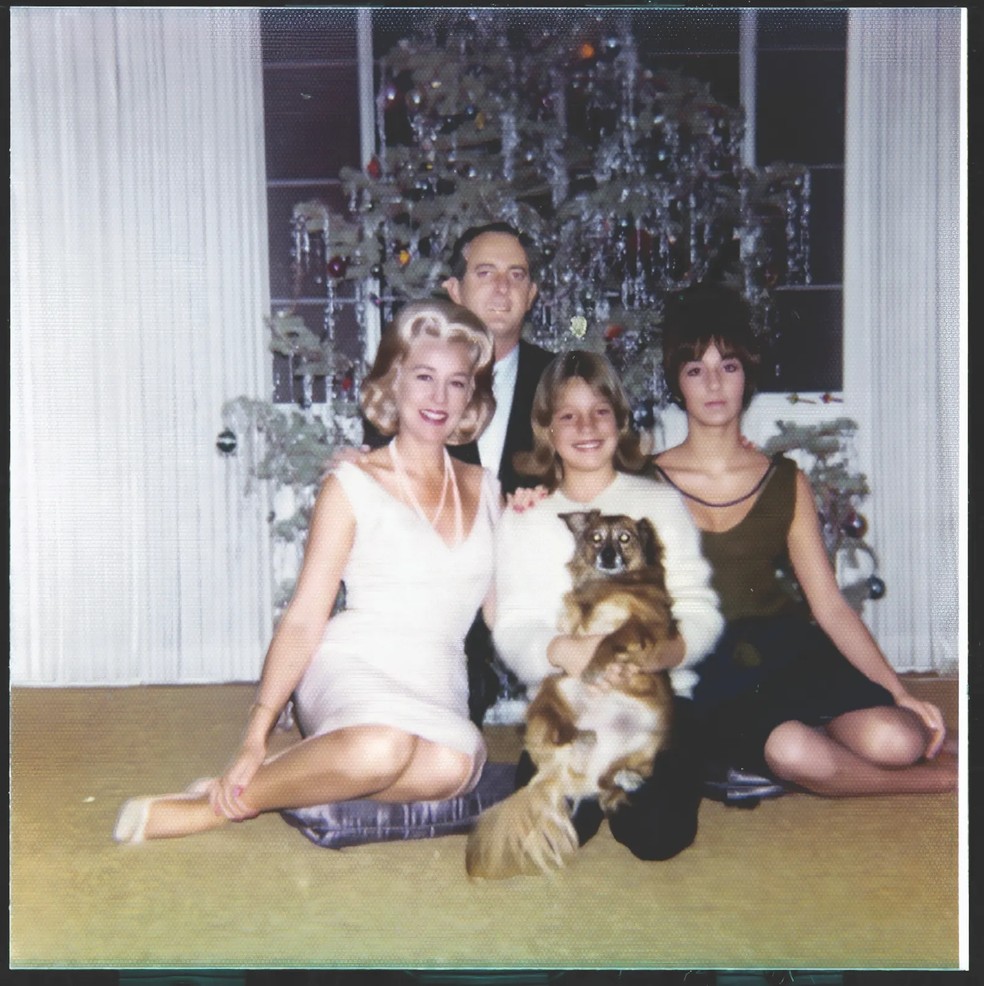 Cher: “É uma vida grande demais para caber em um único livro”