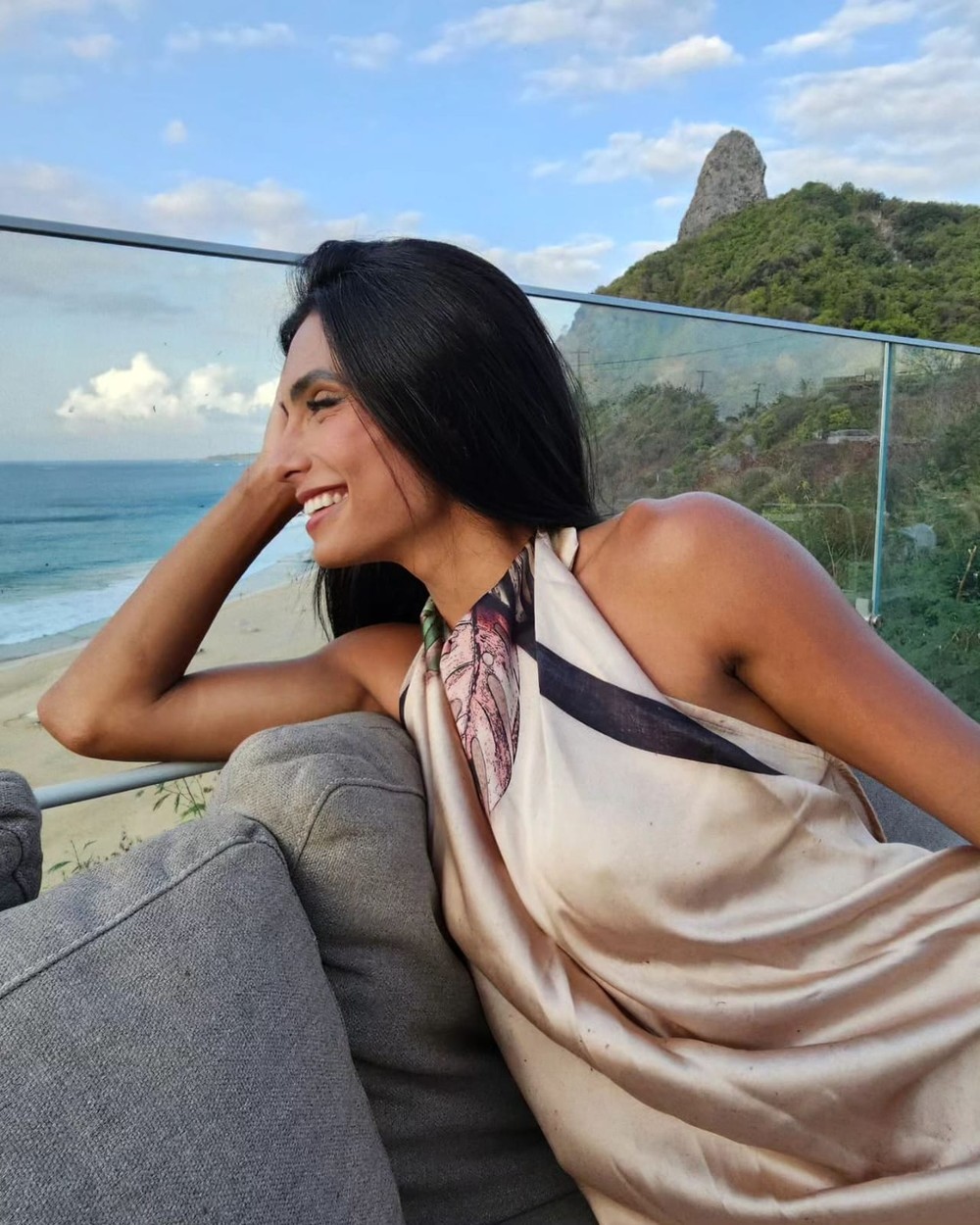 Carol Ramiro exibe cliques encantadores no Rio de Janeiro