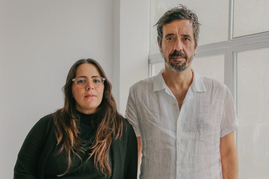 A história por trás do logo comemorativo dos 50 anos da Vogue Brasil