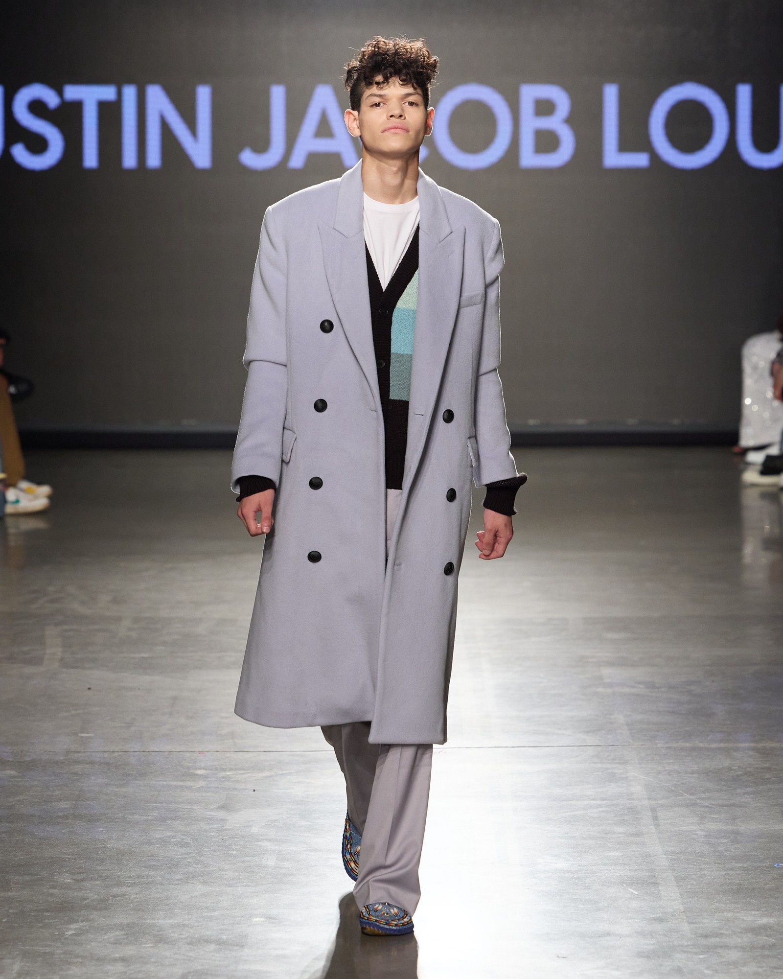 18 designers emergentes da Rakuten Tokyo e New York Fashion Week para ...